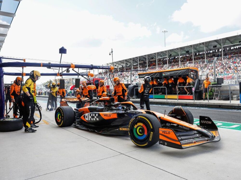McLaren F1 Team VIP Experience in Miami: Sunday Race | 希尔顿荣誉客会积分竞拍
