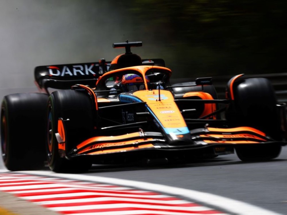 McLaren VIP Experience in Mexico: Sunday Race | 希尔顿荣誉客会积分竞拍