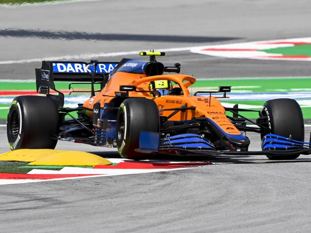 McLaren VIP Experience in Monza: Saturday F1 Sprint | 希尔顿荣誉客会积分竞拍