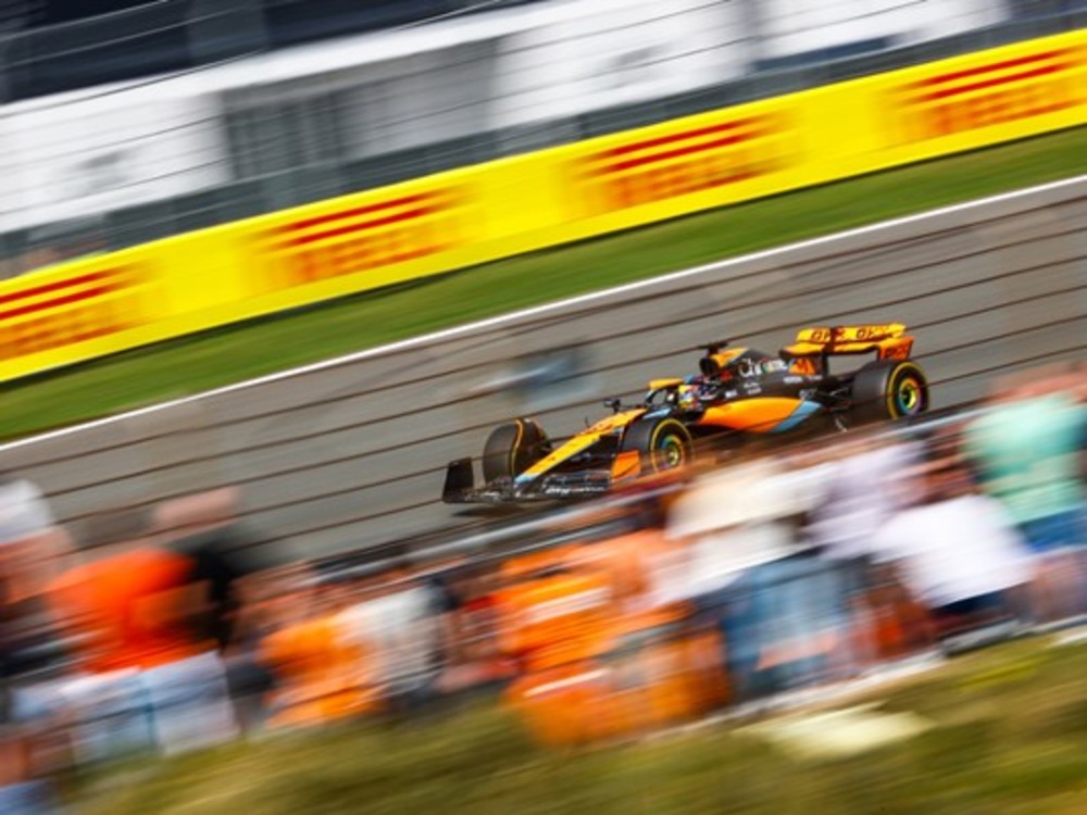 McLaren F1 Team VIP Experience in Las Vegas: Saturday Race | Hilton ...