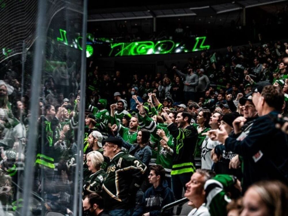 Dallas Stars VIP Tunnel Viewing, Game Tickets & Hotel Stay | 希尔顿荣誉客会积分竞拍