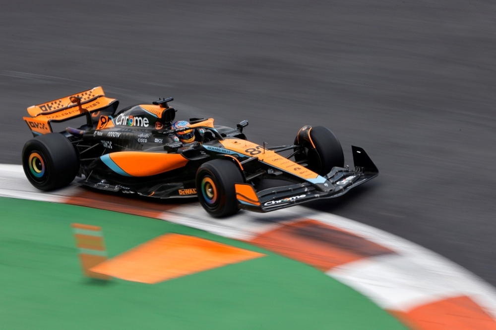 McLaren F1 Team VIP Experience in Australia: Saturday Qualifying ...