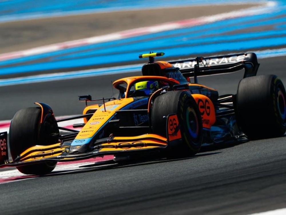 McLaren VIP Experience in Abu Dhabi: Friday Practice | Hilton Honors ...