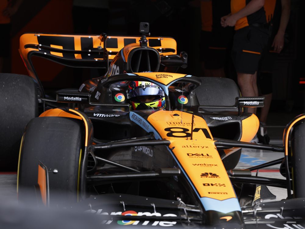 McLaren F1 Team VIP Experience in Singapore: Sunday Race | Hilton ...